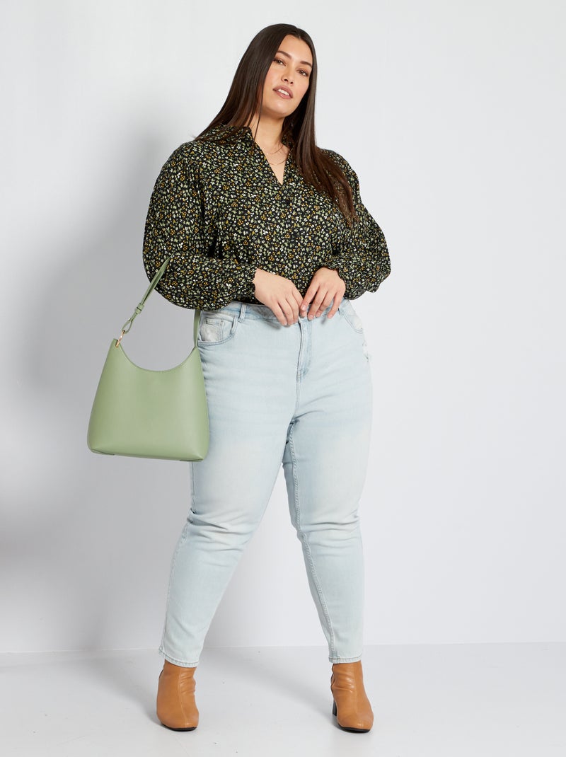 Mom-fit jeans met destroy-effect - BLAUW - Kiabi - 22.00€