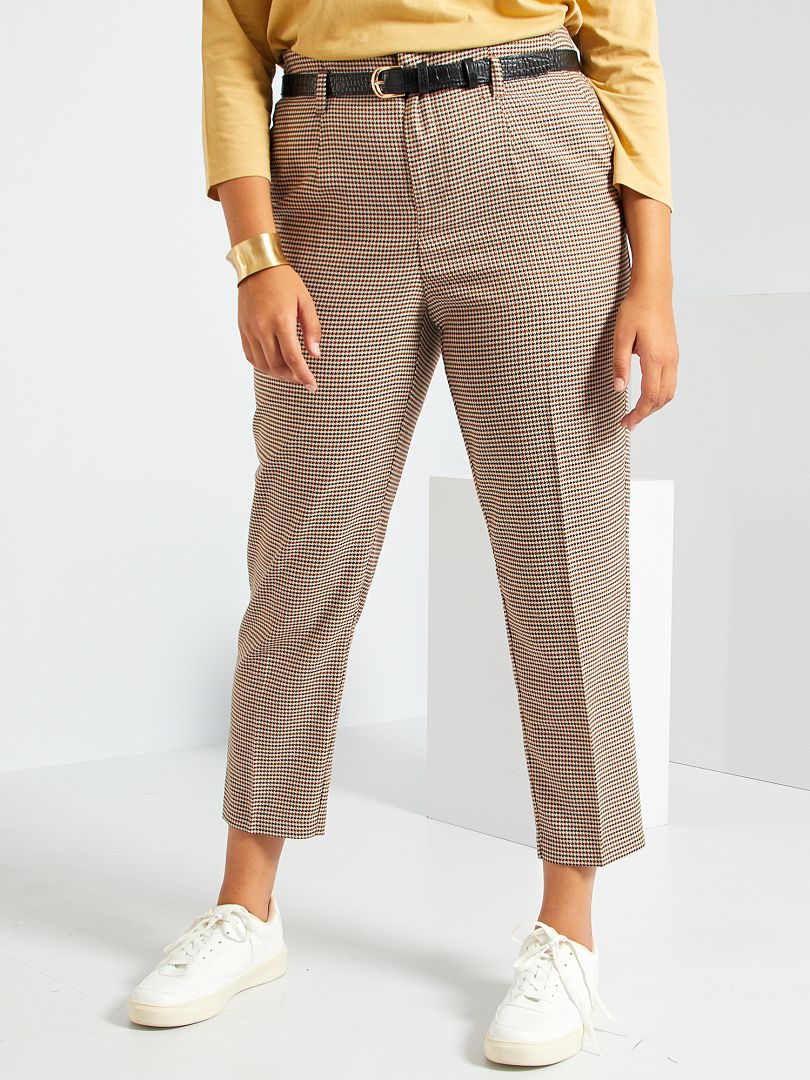 Strakke broek met ceintuur - BRUIN - Kiabi - 22.00€